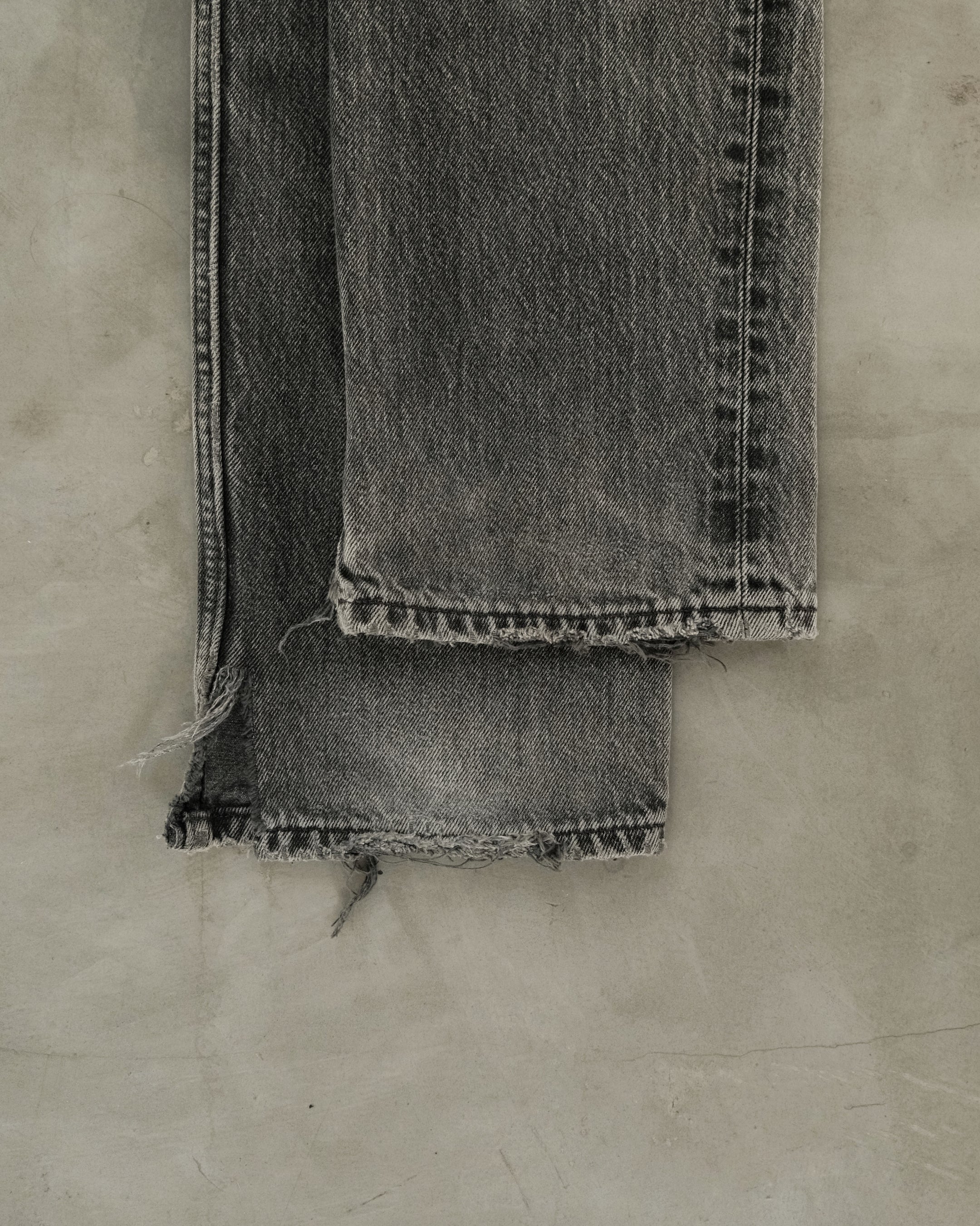 BOTTOM – Around The Shoes